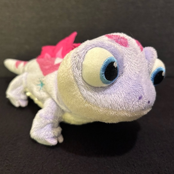 Disney | Toys | Disney Frozen 2 Walk Glow Fire Spirit Bruni Salamander ...